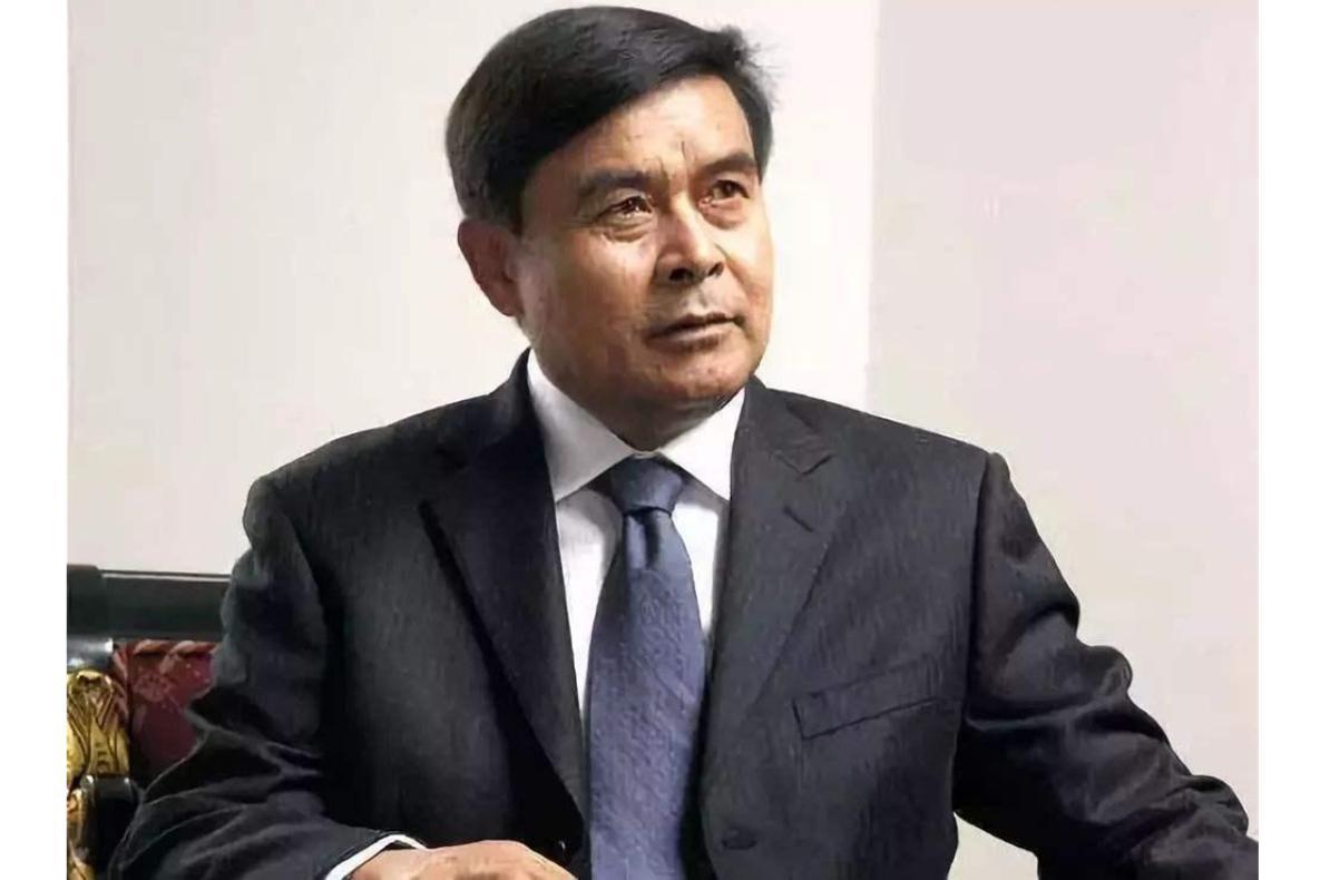 陈育新 希望集团创始人 搜狗百科