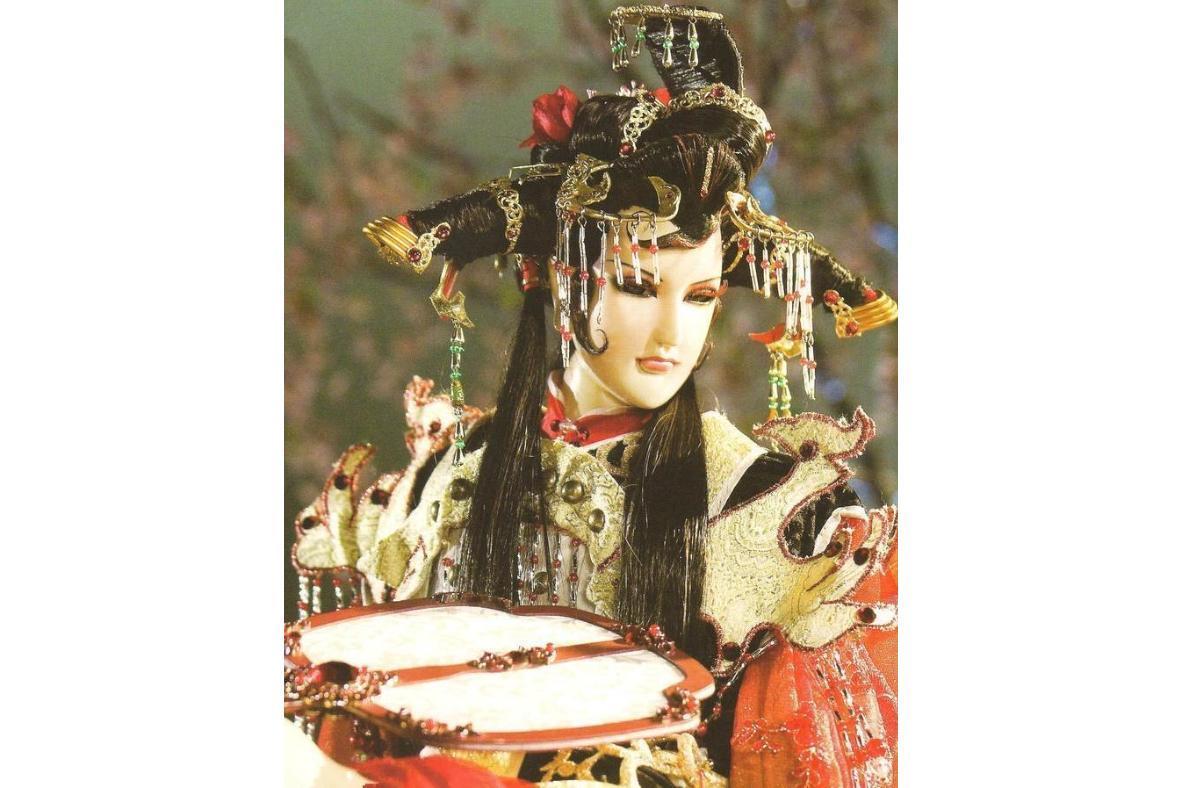 惜夫人 霹雳震寰宇之兵甲龙痕中的人物 搜狗百科