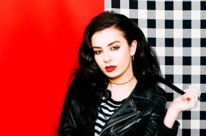 Charli XCX - 搜狗百科