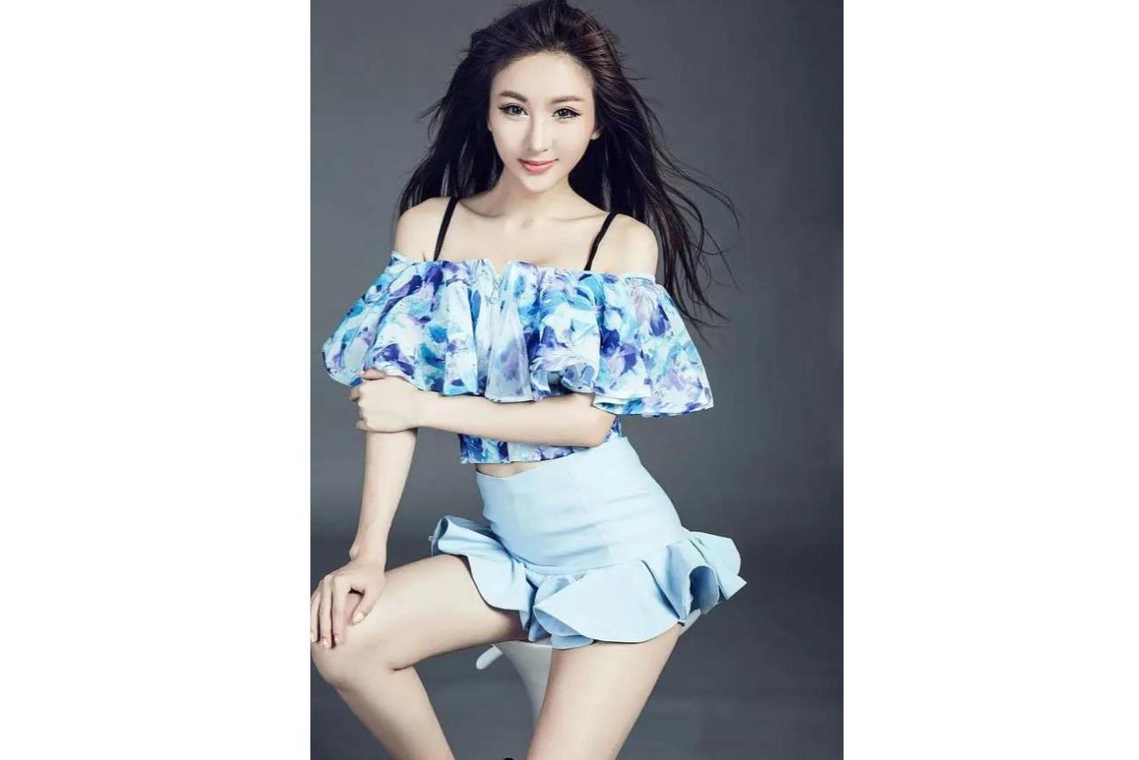 诗朵雅中国内地女模特搜狗百科