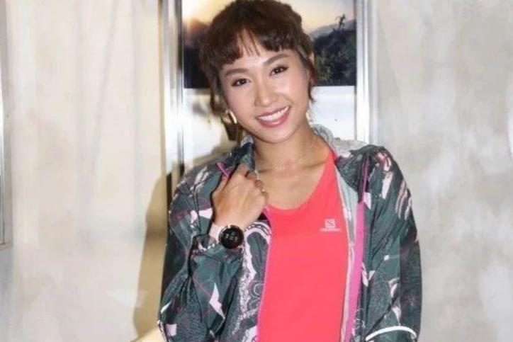 邓颖芝(中国香港女歌手)_搜狗百科