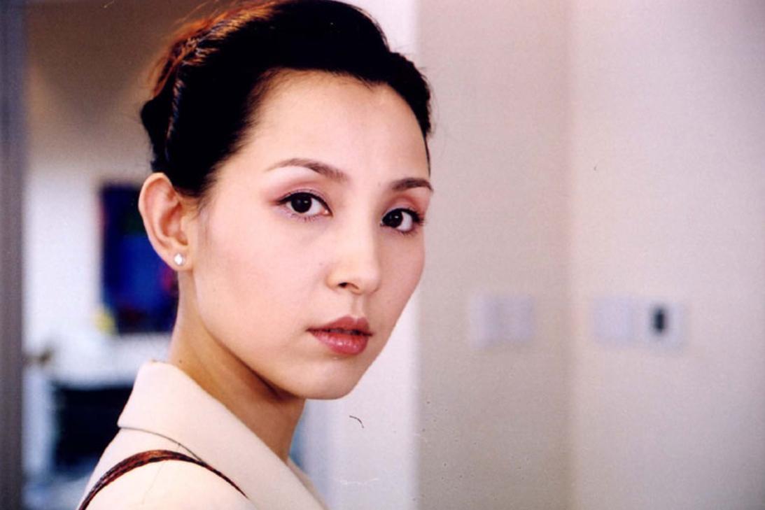 希莉娜依中国内地女主持人、歌手、模特、演员搜狗百科