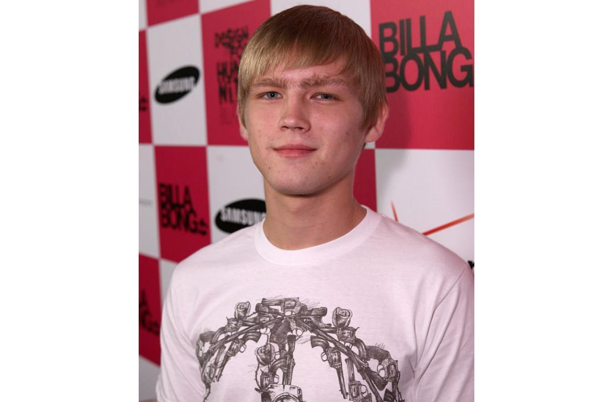 埃文·艾林森(美国男演员)_搜狗百科