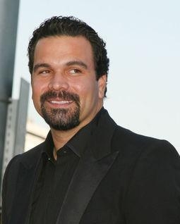 Ricardo Antonio Chavira _ 百科