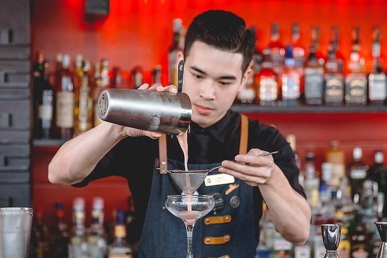 调酒师(指调酒职业从业人员)_搜狗百科