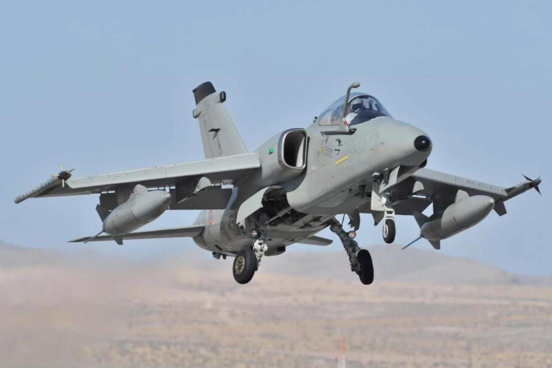 AMX攻击机(AMX国际研制的轻型多用途攻击/侦察机)_搜狗百科