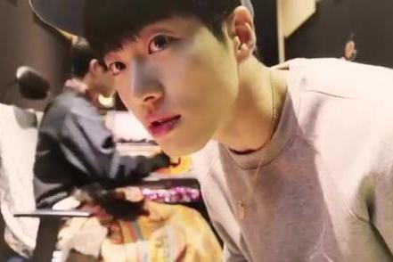 FeelDog(韩国男歌手)_搜狗百科